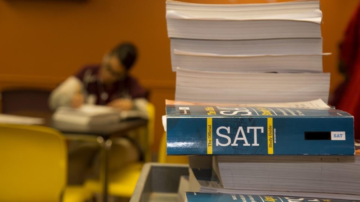 International Students Should Have One Of These English Proficiency Tests To Get Admitted To international-students-should-have-one-of-these-english-proficiency-tests-to-get-admitted-to