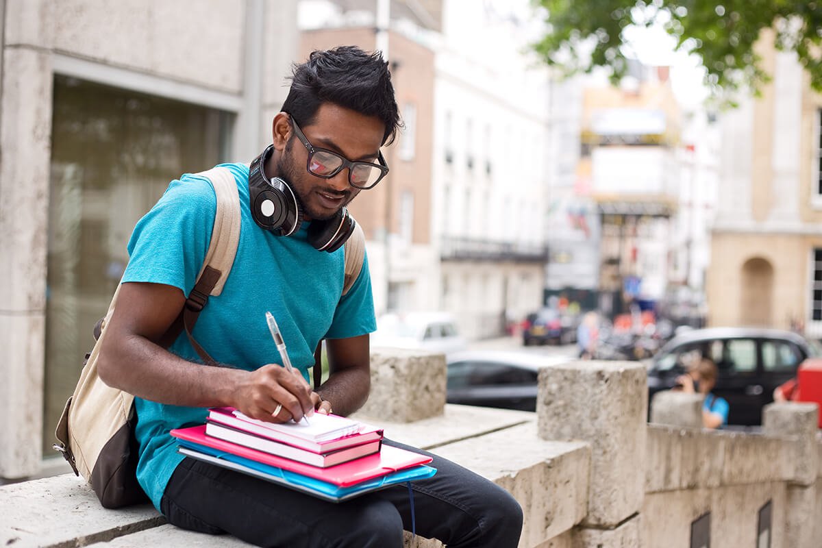 More Indian Students From Rural Families Aim To Study Abroad Erudera